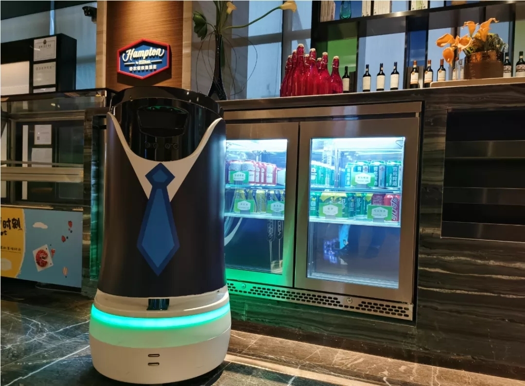 New Staff at Hampton by Hilton: Novel Experience for Guests: robotrunner
